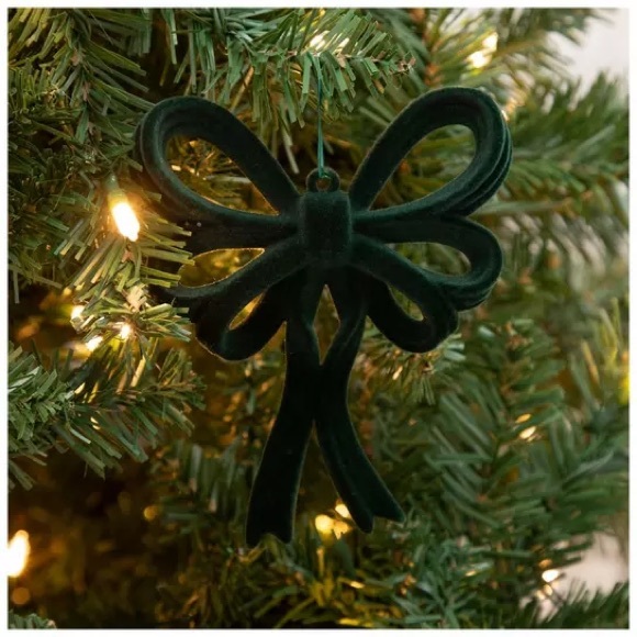 Hobby Lobby | Holiday | Nwt Hobby Lobby Viral Green Flocked Velvet Bows ...